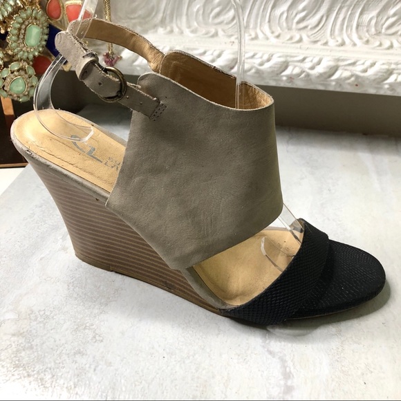 CL by Laundry | Shoes | 32 Cl By Laundry Color Block Wedge Sandals ...